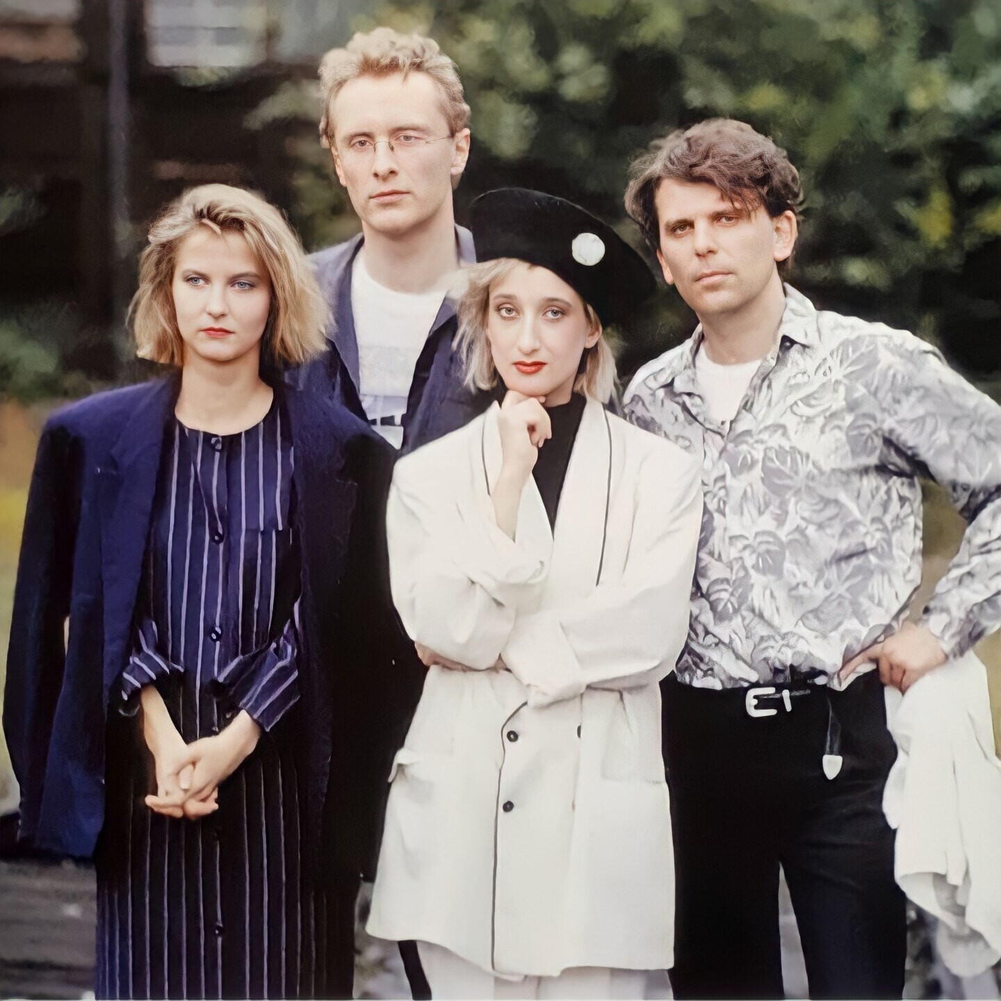 Από τους Ελβετούς Yello στον Γιάννη Μηλιώκα: Πέντε άξια τραγούδια από τη δεκαετία του ’80 | LiFO